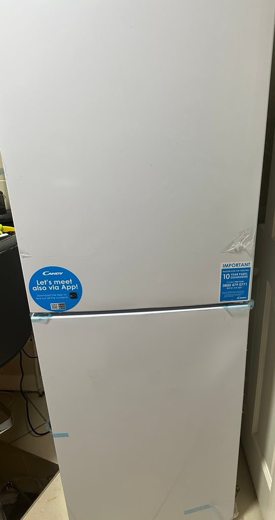 Candy CCT3L157FWK F 55cm Free Standing Fridge Freezer 50/50 RRP£339NEW ...