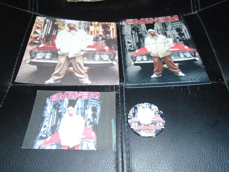 EMINEM SMALL COLLECTION / PHOTO'S, CD'S, DOG TAG'S, POSTCARD'S, POSTER ...