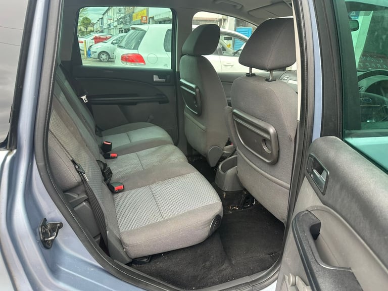 Ford Focus C-Max 1.6 Petrol Manual 5 Door MPV Spacious Vehicle 2007 ...