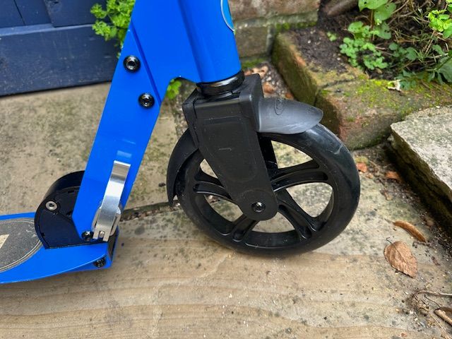 Bright Blue Micro Cruiser Scooter | in Winchester, Hampshire | Gumtree