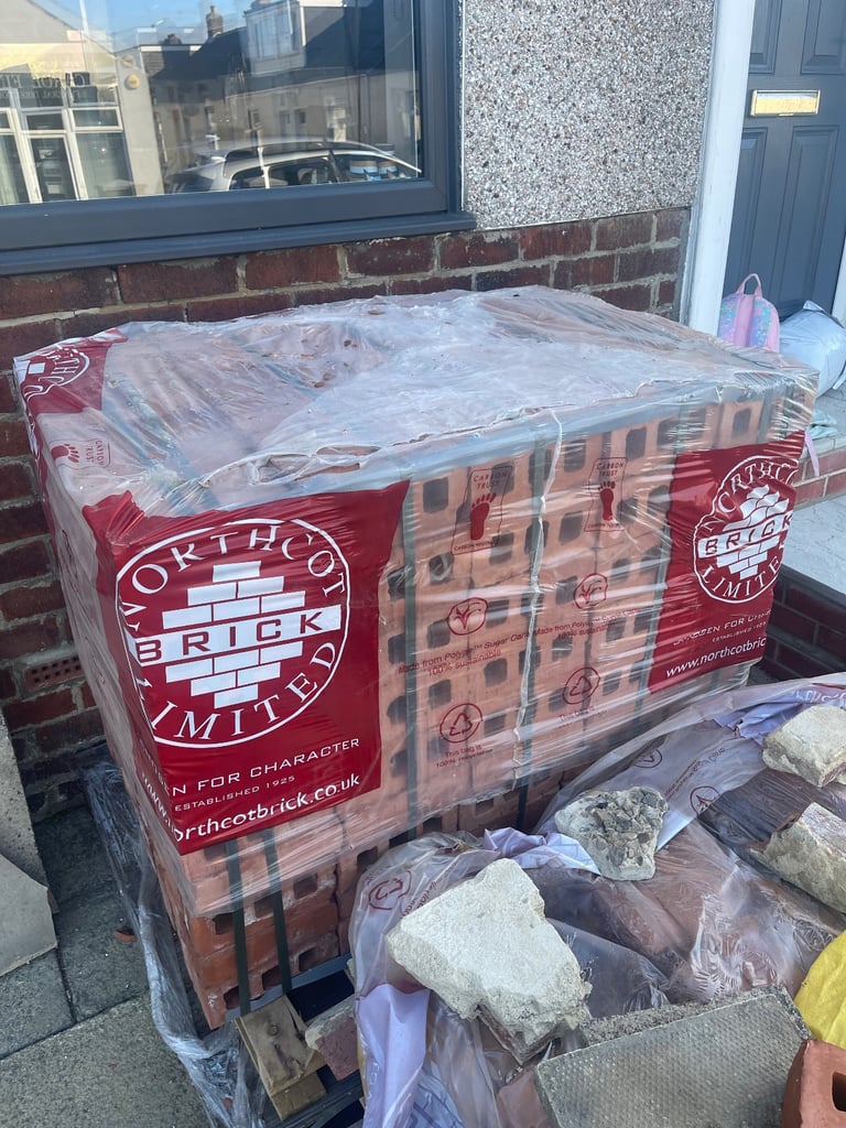 Northcot Brick Cherwell Red 65mm - Full Sealed Pack Of 435 Bricks CSR65 ...