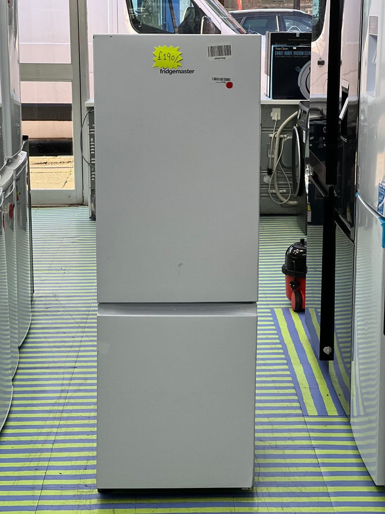 FRIDGEMASTER 50CM FREESTANDING 60/40 FRIDGE FREEZER IN WHITE - MODEL NO ...