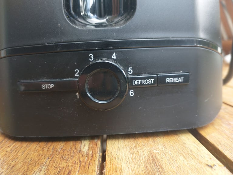 Morrisons 2-slice toaster | in Thame, Oxfordshire | Gumtree