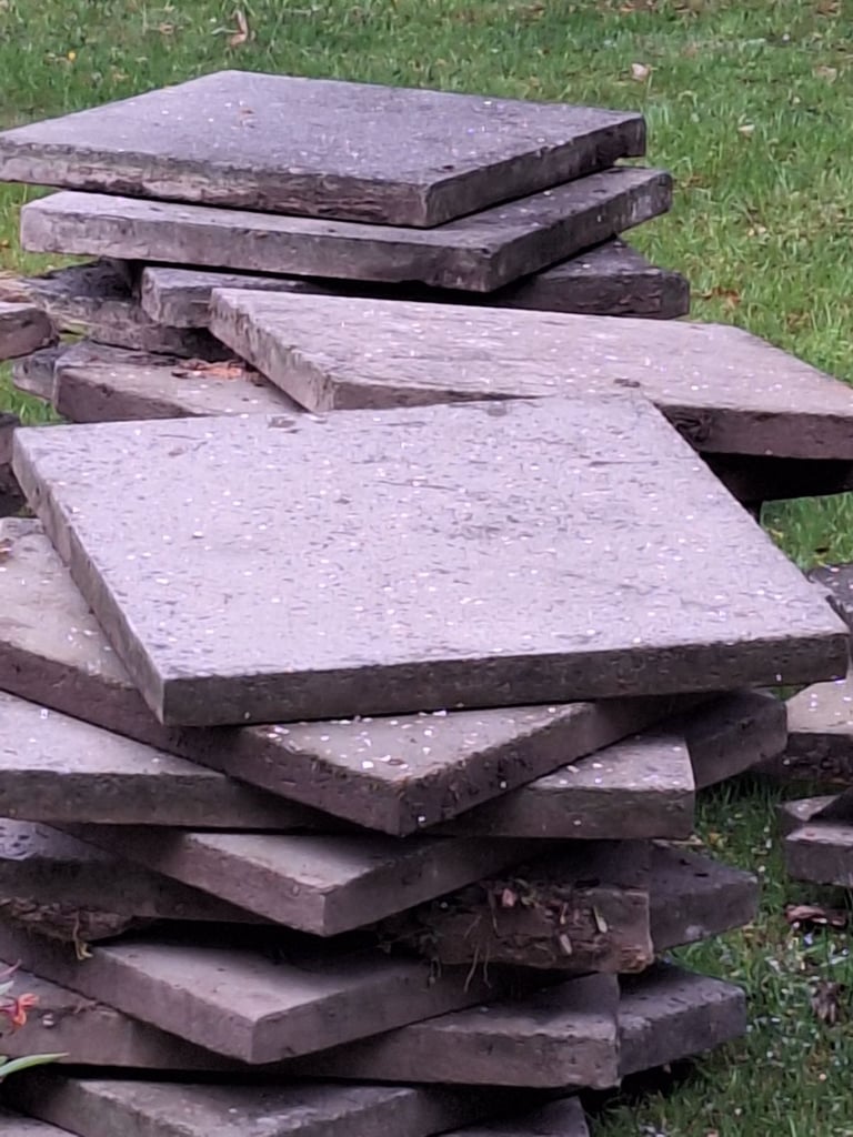 Pavings slabs - £1 per slab | in Pembury, Kent | Gumtree