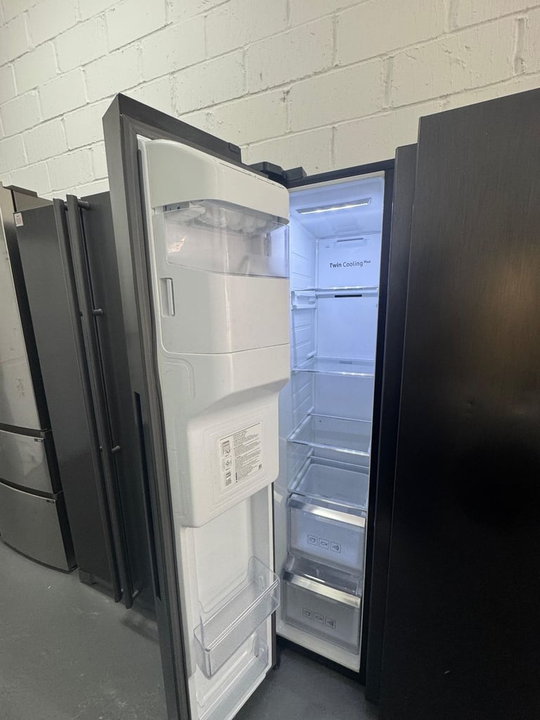 Samsung American Style Fridge Freezer – 617L Black - Free Same Day ...