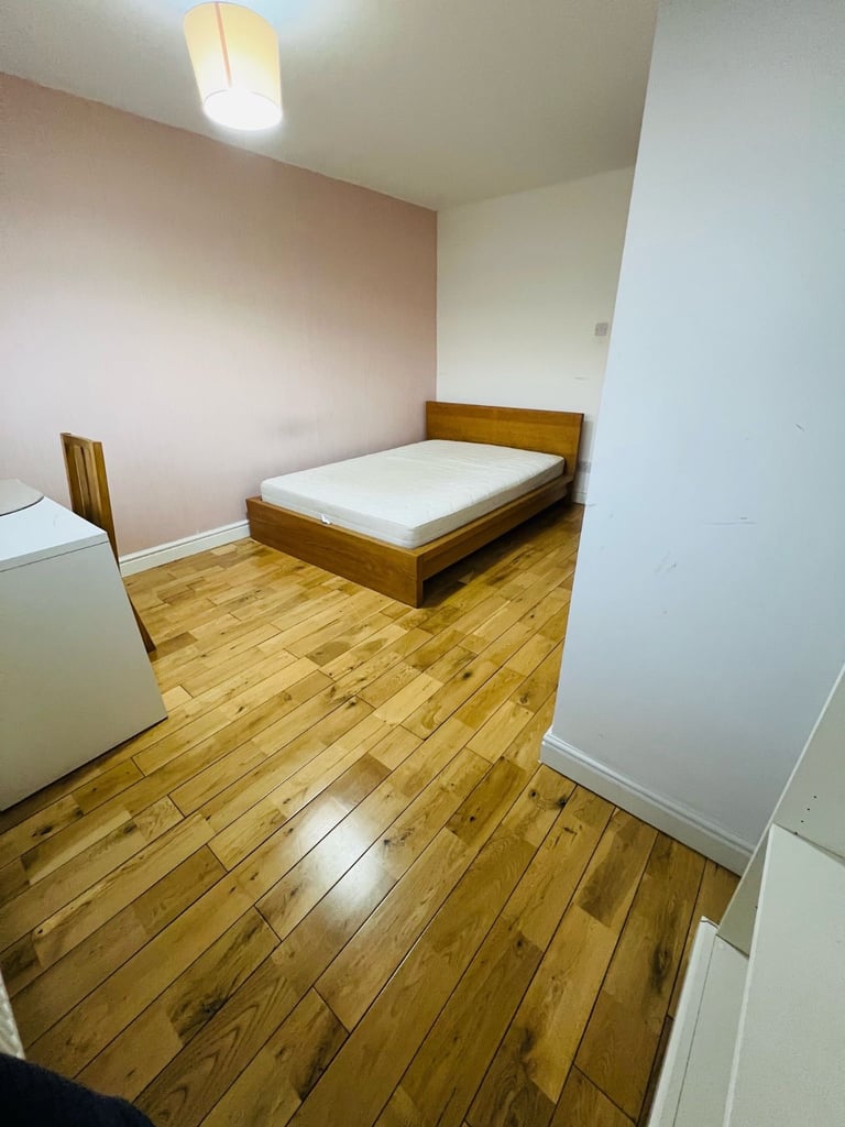 Room available for Punjabi girl | in Uxbridge, London | Gumtree