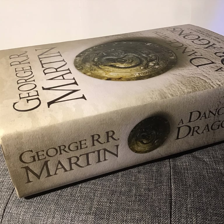 FIRST EDITION - GEORGE R R MARTIN - A DANCE WITH DRAGONS (GAME OF ...
