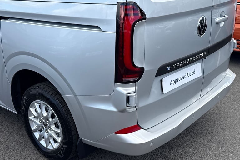 2025 Volkswagen Transporter SWB 218PS 65kWh Electric Panel Van Van ...