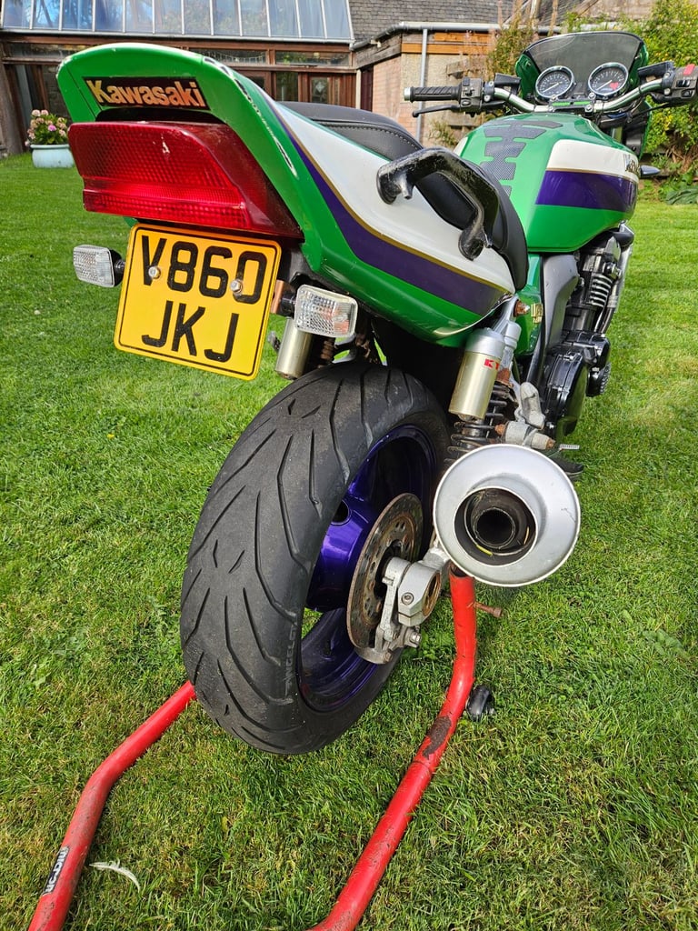 Kawasaki, ZRX, 1999, 1052 (cc) | in Broxburn, West Lothian | Gumtree