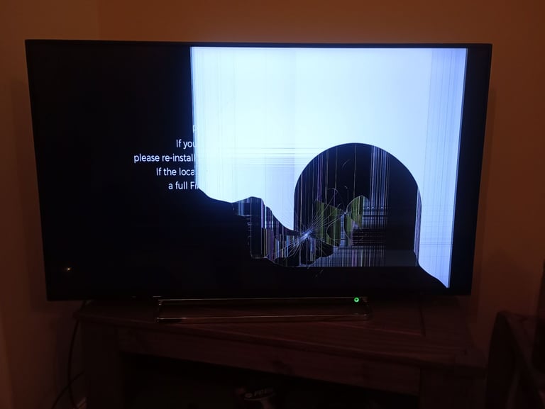 43 Inch Smart TV Toshiba Broken Screen 4k ultra hd | in Berkhamsted ...