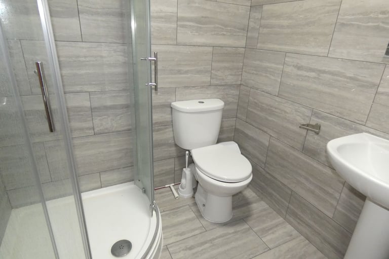 Staines Road Bedfont Tw14 8bt In Heathrow London Gumtree