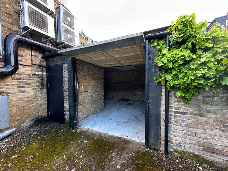 Secure lock-up GARAGE with POWER to rent - off Kings Road, Fulham. CCTV ...