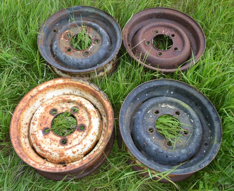 Land Rover Series 2 and 3 Steel 16 inch LWB (Long Wheel Base) 109 inch ...