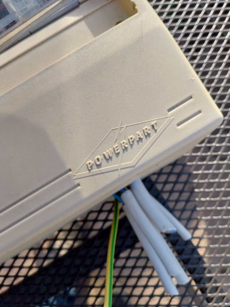 Caravan powerpart electric distribution unit | in Lichfield ...