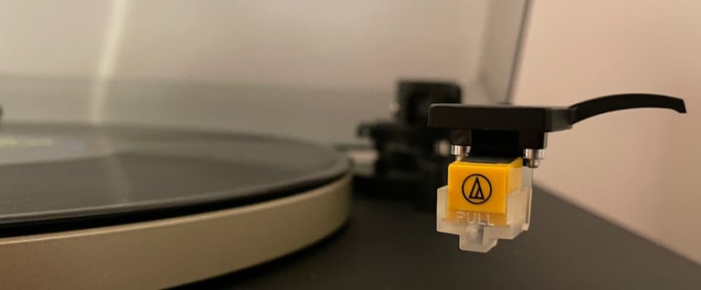 JBL Spinner BT Black/Gold Bluetooth Turntable with upgraded Audio ...