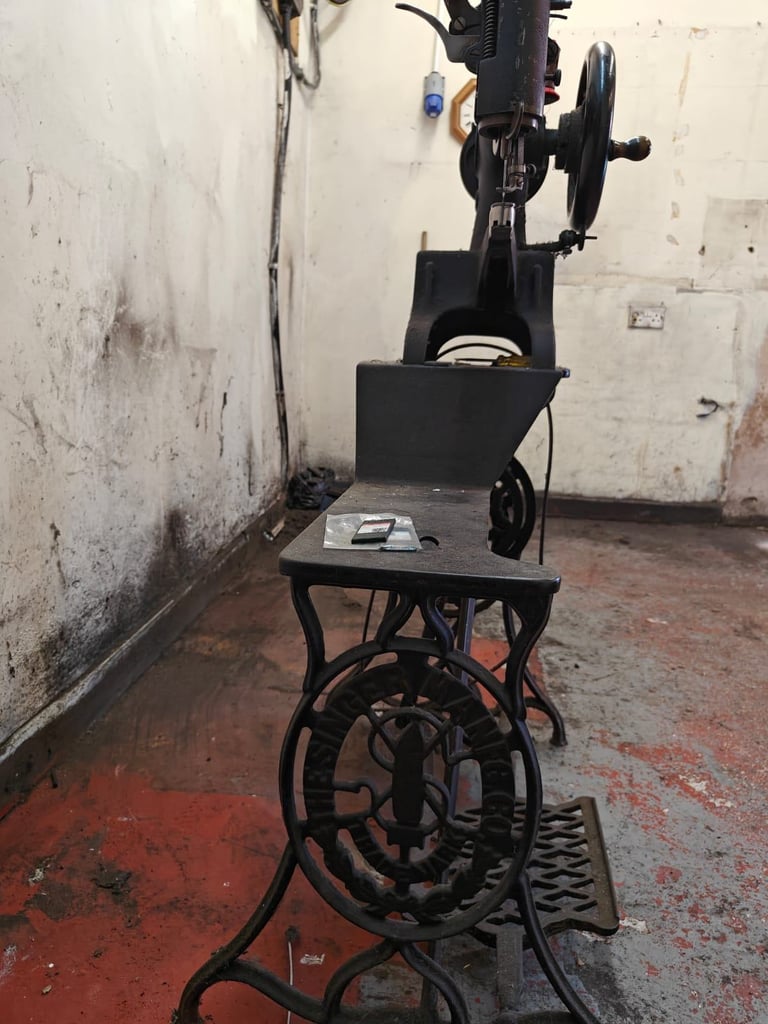 19th Century Cast Iron Singer Sewing Machine | in Didsbury, Manchester ...