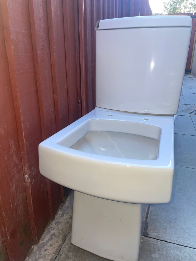 Used Toilets & Toilet Units for Sale | Gumtree