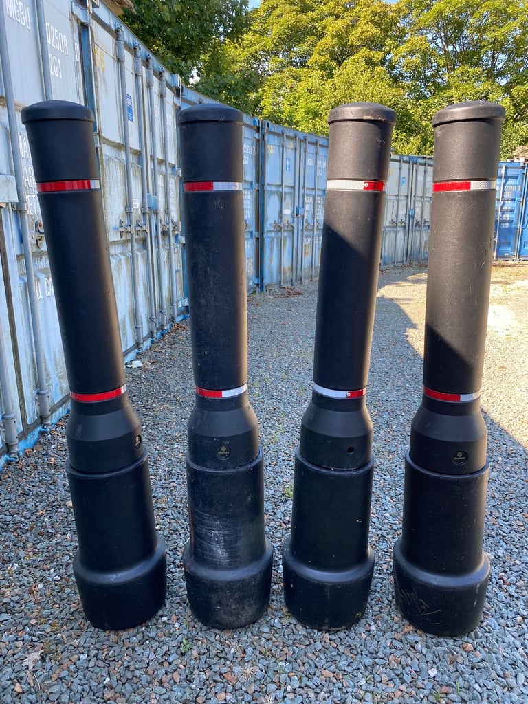 BOLLARDS 4 X Lockable Removable Bollards. Traffic Control Bollards ...