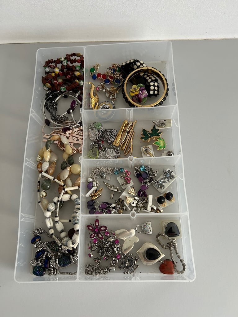 Tray of good quality costume jewelry have added 2 extra photos for a ...