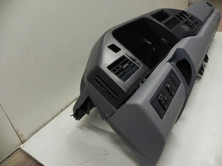 Left hand drive dashboard Europe model Mercedes Sprinter 1st Gen W901 ...