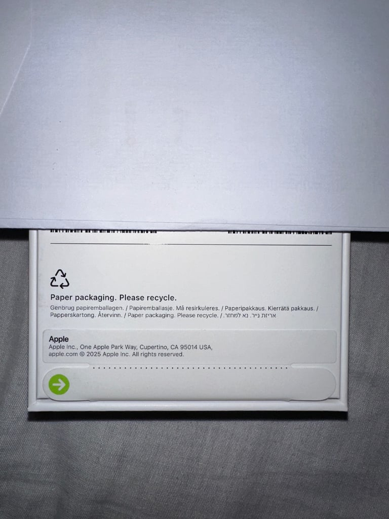 iPhone 17 pro 256GB deep blue | in Manchester | Gumtree