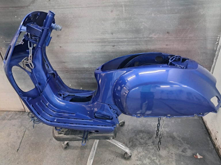 Vespa gt 125 full rust repair and respray MOT ULEZ | in Greenwich ...