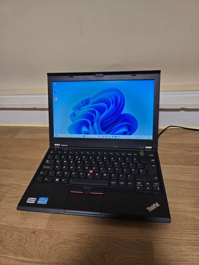 Lenovo thinkpad laptop 13 inch screen i5 8gb ram 180gb ssd windows 11 ...