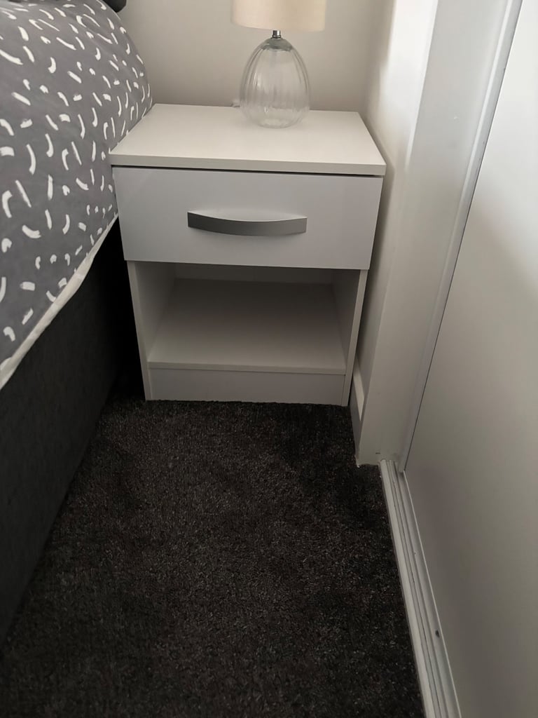 Set of 2 bedside tables | in Edinburgh | Gumtree