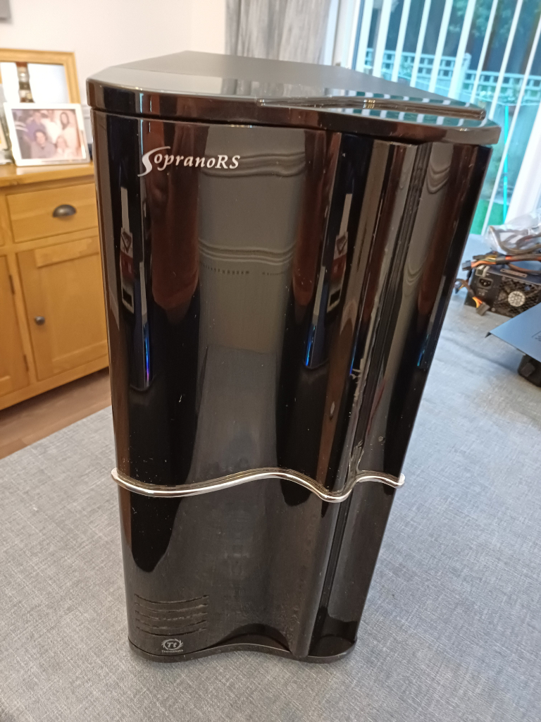 Thermaltake - Soprano RS Black Mid-Tower pc case. | in Walsall, West ...