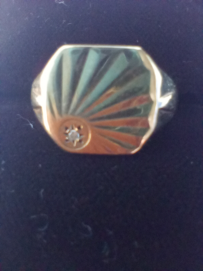 9ct Gold Signet ring | in Llansamlet, Swansea | Gumtree