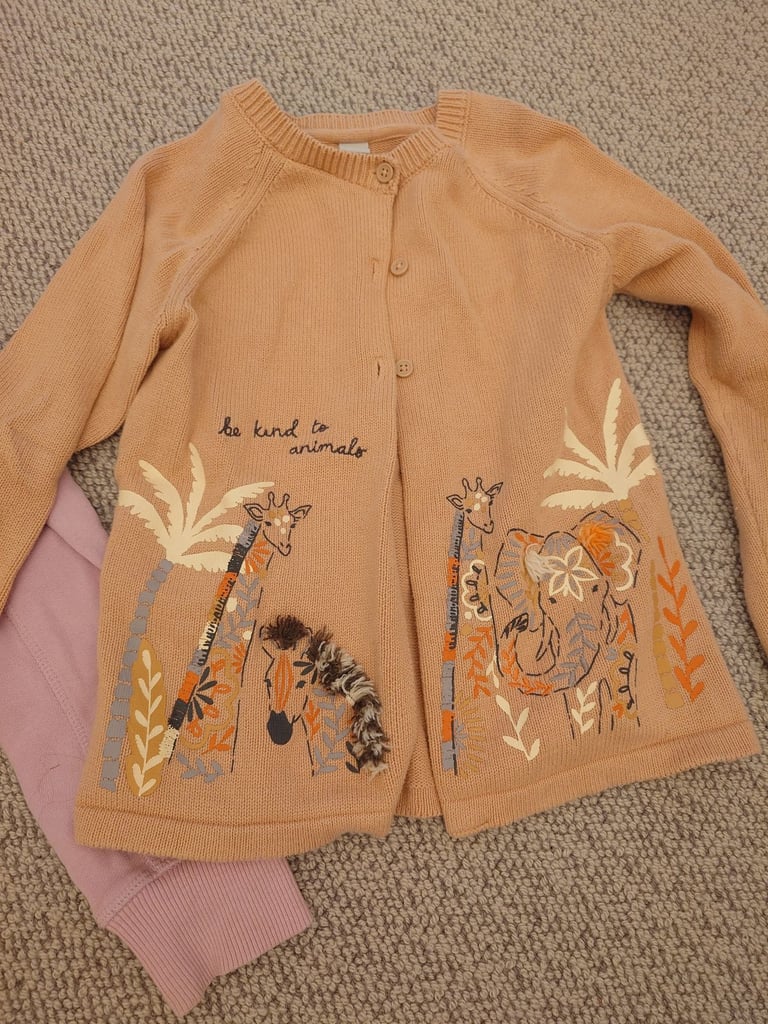 Girls' jumper & cardigan - Age 6-7 Years - Good Condition! | in ...