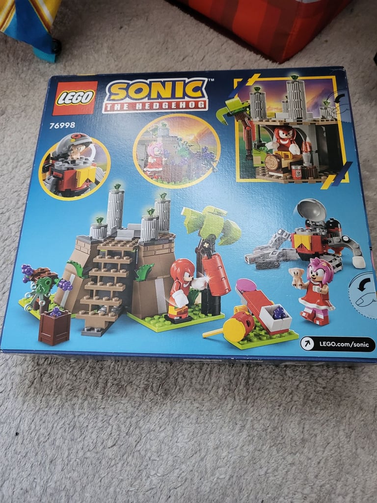 LEGO Sonic the Hedgehog Knuckles and the Master Emerald Shrine lego set ...
