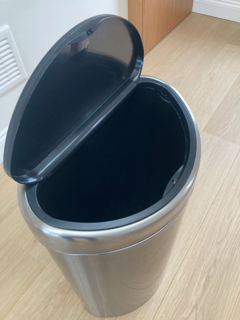 Brabantia 40L Kitchen Touch Bin (Steel) Removable Lid, Soft-Touch Open ...