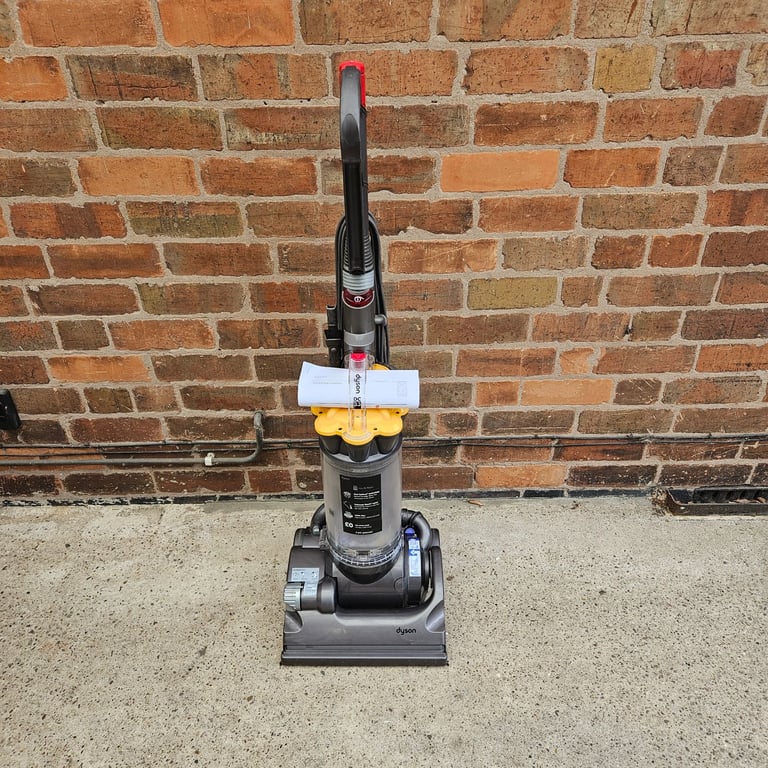 Dyson DC33 Multi-Floor upright vacuum cleaner with tools and ...