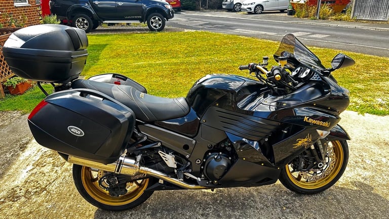 Used Motorbikes and Scooters for Sale in England | Gumtree