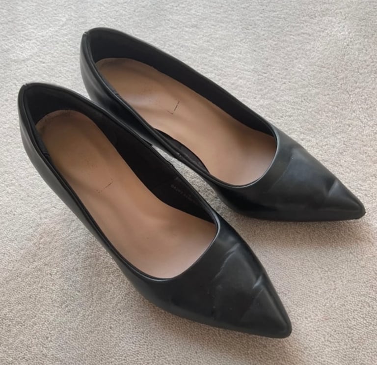 Well Worn International Cabin Crew Heels | in Clapham, London | Gumtree