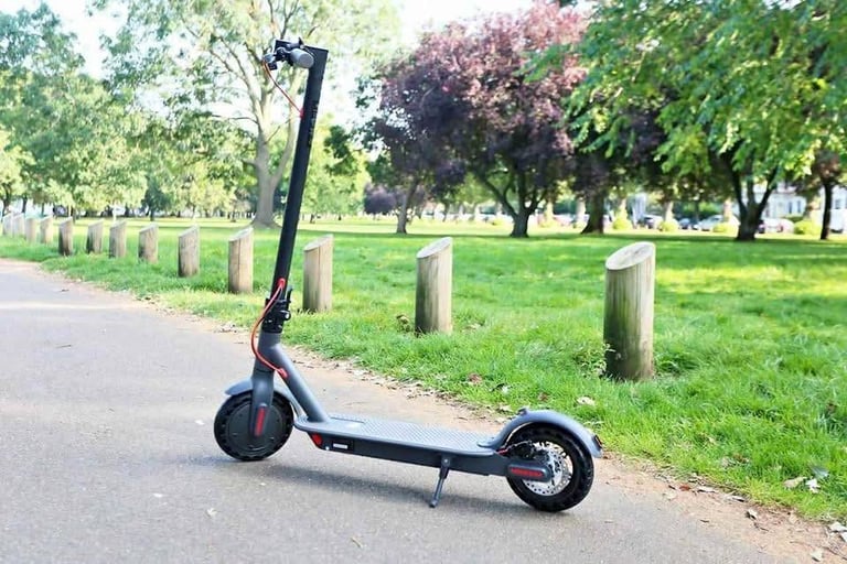 2025 Tuya Smart Electric Scooter – 31 km/h High-Speed Ride D8 Pro Type ...