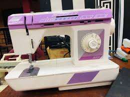 Vintage Singer Sewing Machine model 8019 (1980s) With Pedal - FAULTY ...