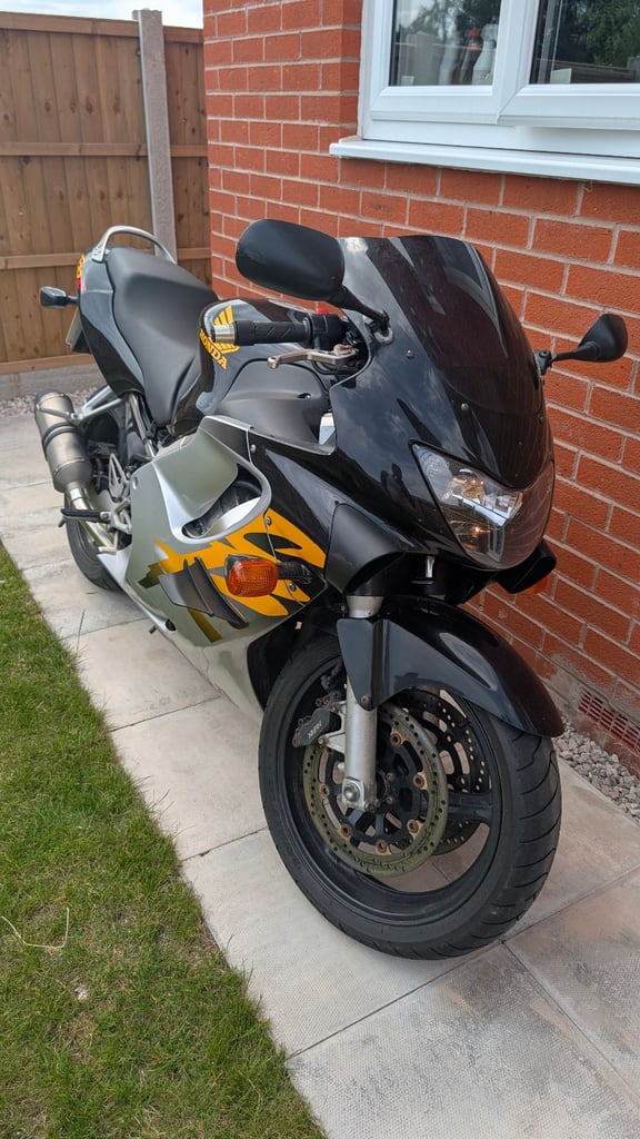Honda, 1999, 598 (cc) | in Deeside, Flintshire | Gumtree