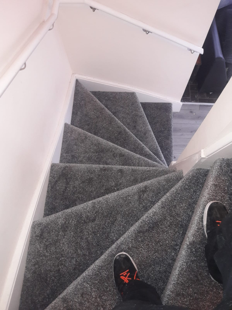 Experienced Carpet Fitter. Carpet fitting (covering Lanarkshire ...