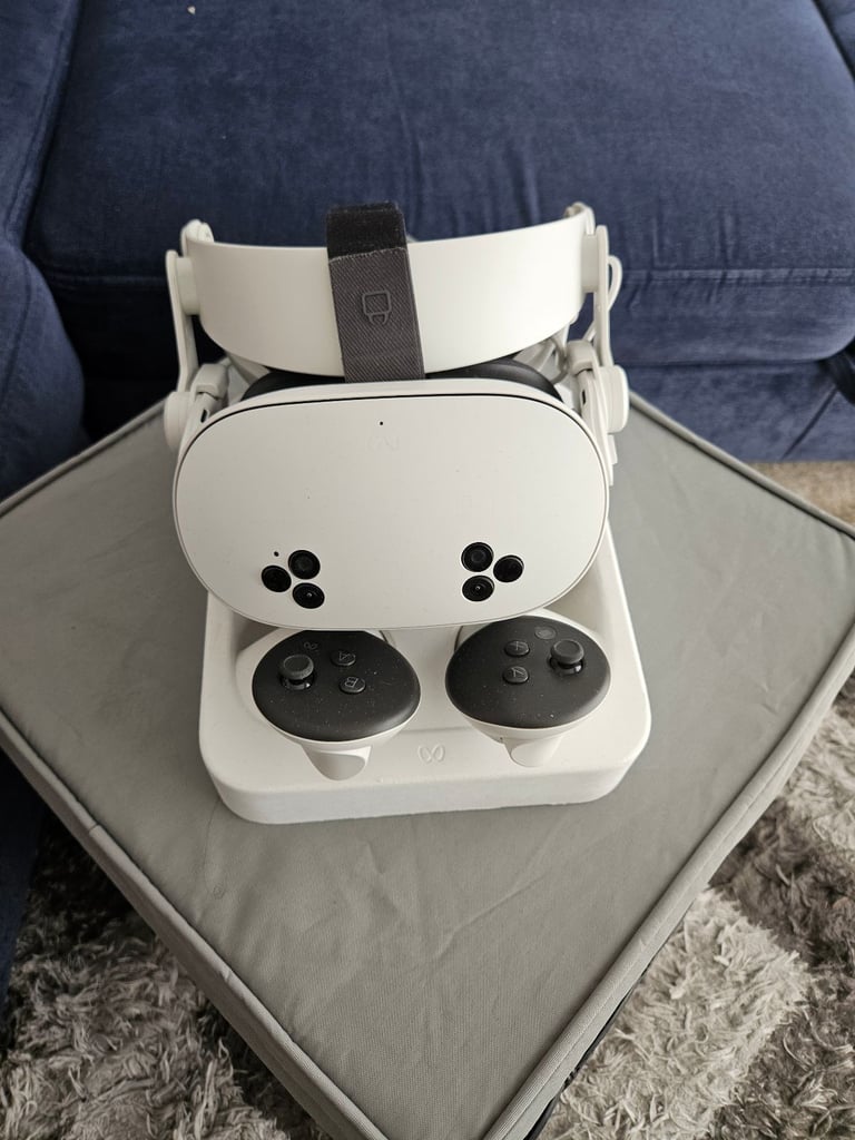 META QUEST 3S FOR SALE | in Gillingham, Kent | Gumtree