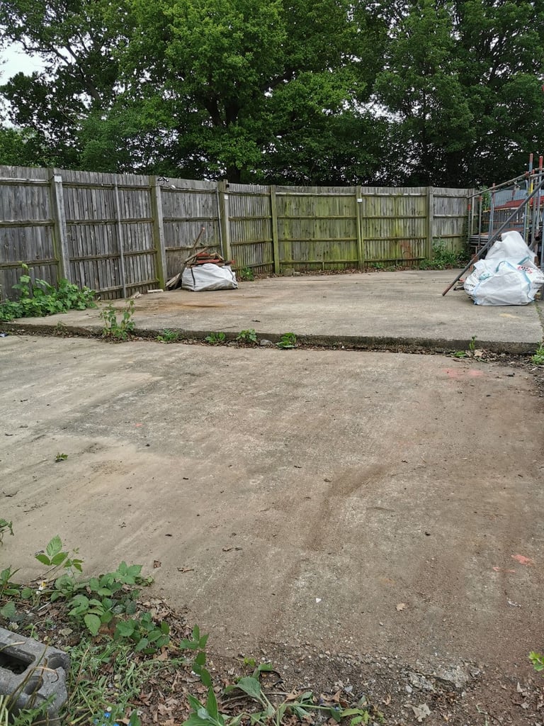 Yard Space/Storage | in Chertsey, Surrey | Gumtree