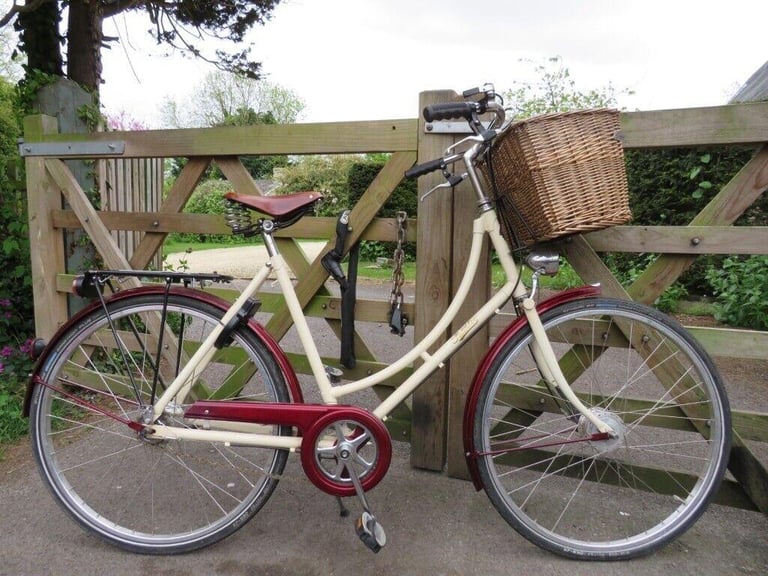 Village Shop Bicycles, Oxfords Quality second hand bicycles sales ...