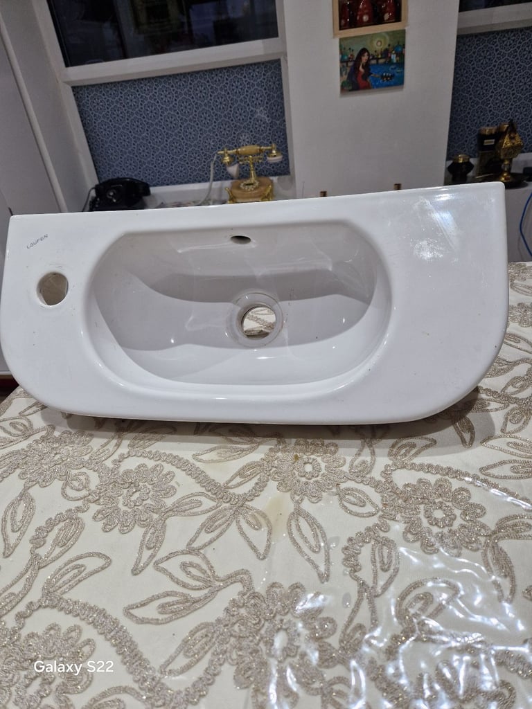 Lqufen small basin | in Shepherds Bush, London | Gumtree