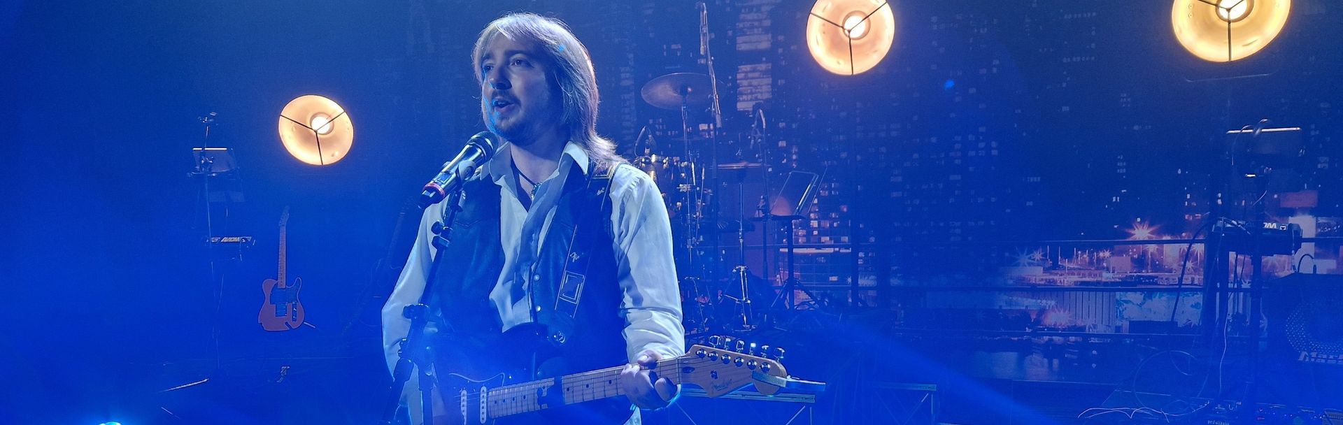 Billy Shannon (Ex Showaddywaddy) - Book This Act - Stage Act®