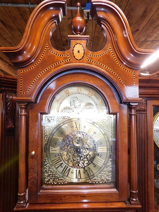 Howard Miller Taylor - Clocks by Christopher