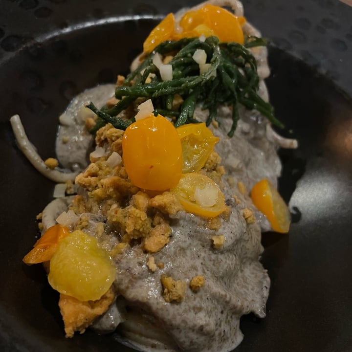Romeow Cat Bistrot Roma, Italy Spaghettone Di Gragnano “burro e alici ...
