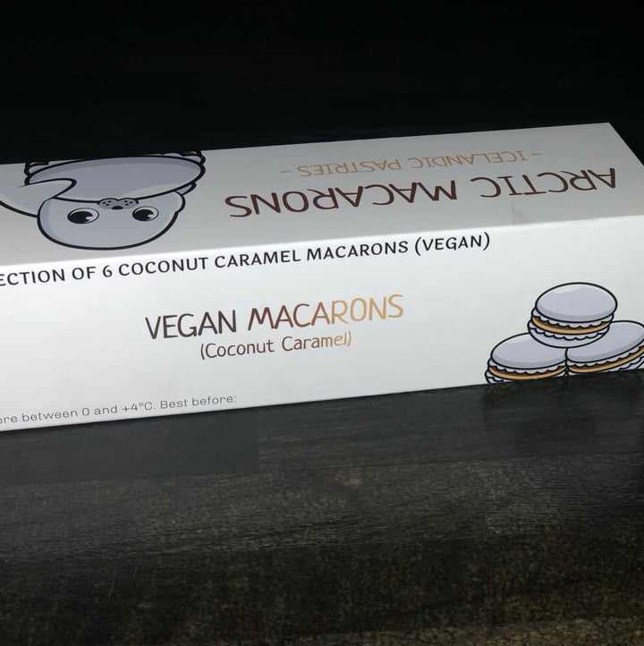 Black Crust Pizzeria Vik, Iceland Coconut Caramel Macarons Review ...