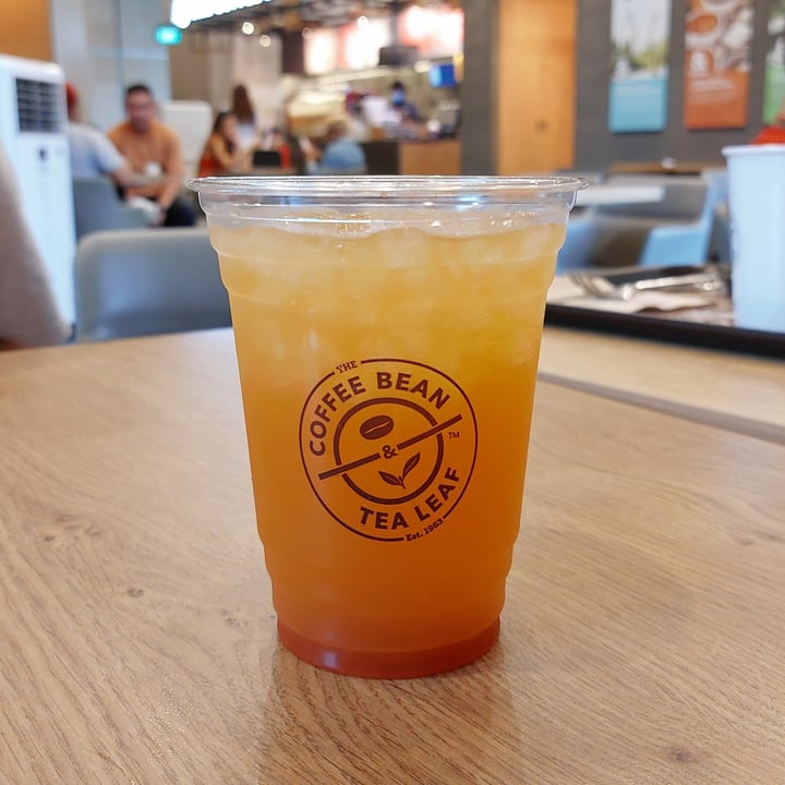 Coffee Bean & Tea Leaf Toa Payoh, Singapore cold jasmine peach tea ...