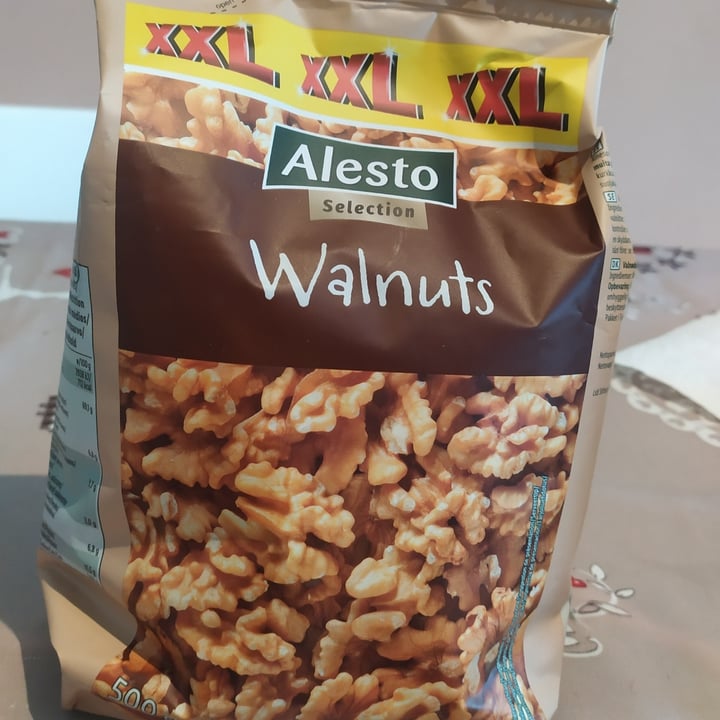 Alesto Alesto Walnuts Review | abillion